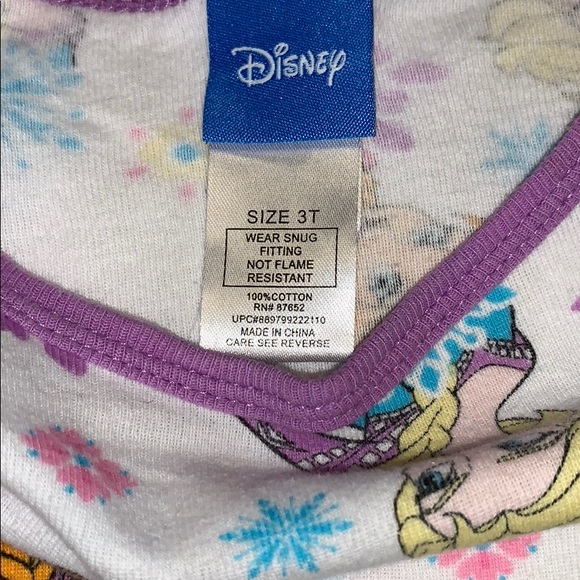 Disney | Pajamas | Euc Frozen Pj Set Anna Elsa Purple Snowflake 3t ...